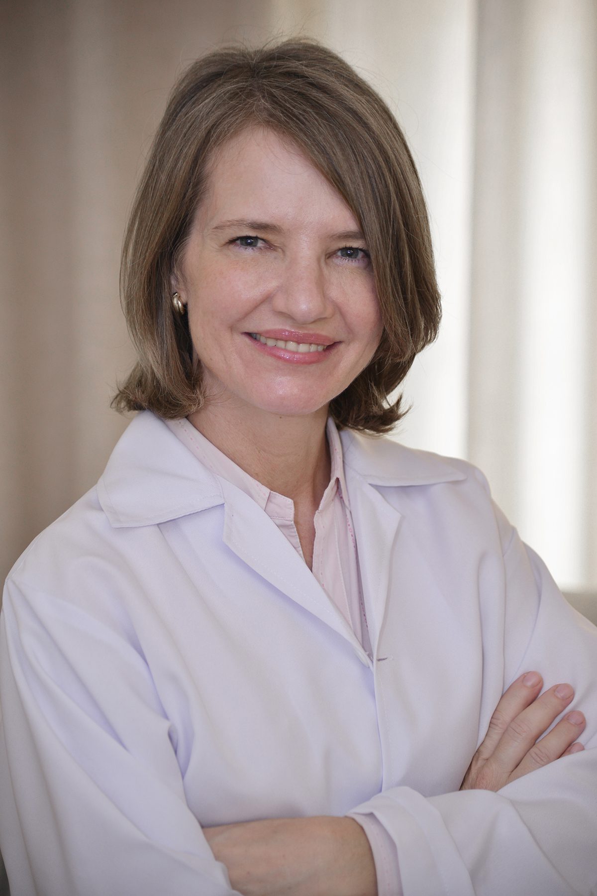 Dr. Kalmar's CV: Coloproctology Expert & Patient Care - Dr. Katalin Kalmar
